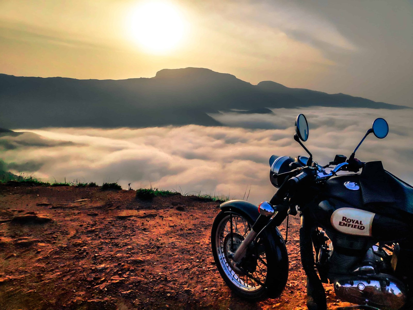 Mandalpatti Peak - A Surreal Utopia to Witness Sunrise!